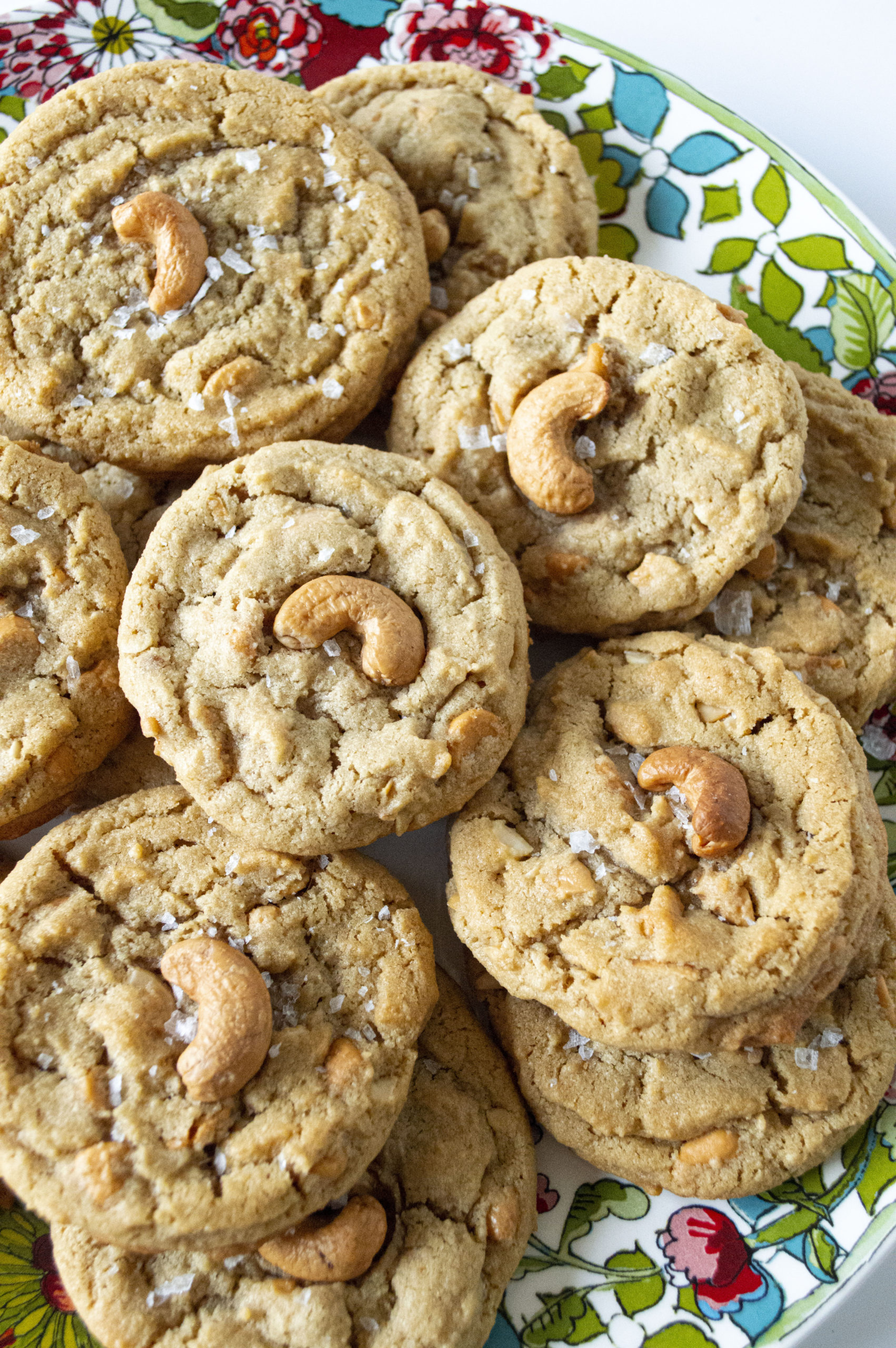 Sweet and Salty Cashew Cookies - Chef Carly